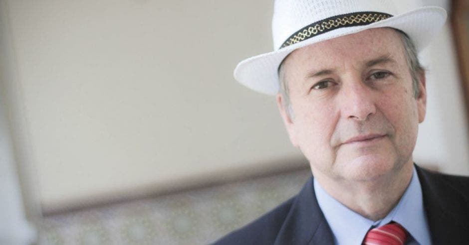 Ottón Solís renuncia a su designación como representante ante la OCDE # ...