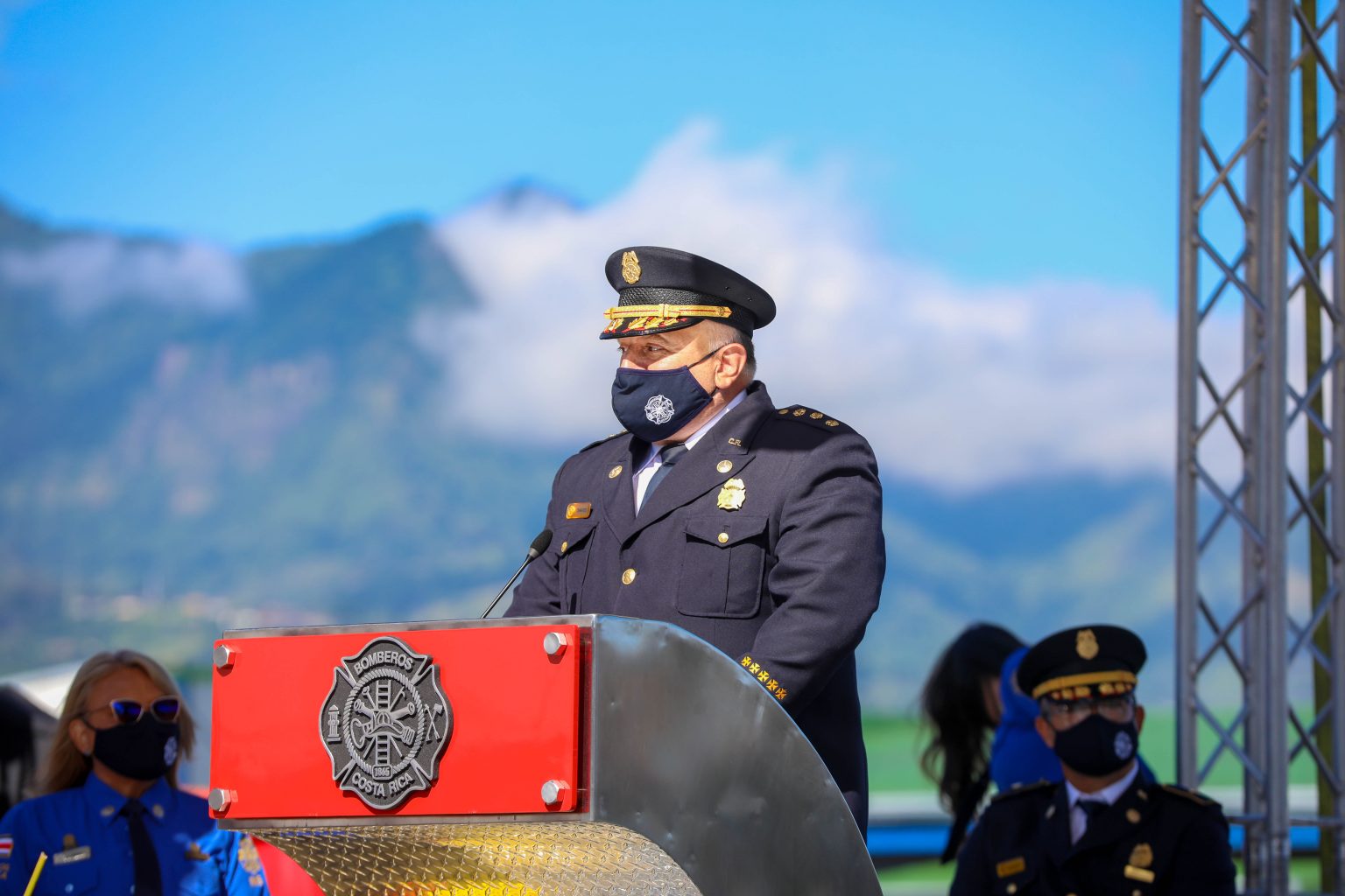 Trece modernas unidades de Bomberos al servicio de Costa Rica # ...
